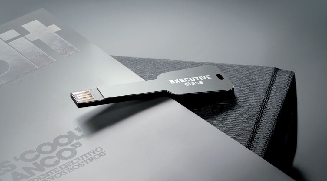 ¿Cuál es la historia de la memoria USB? Todo sobre este regalo